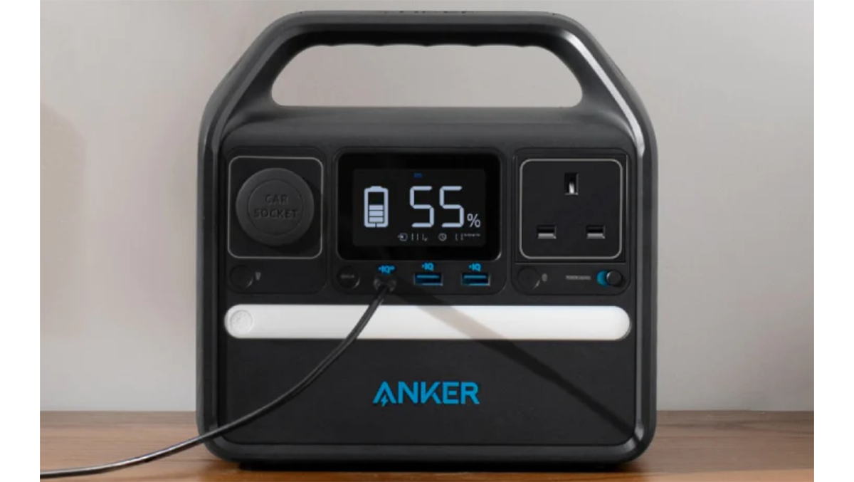 Anker 521 Portable Power Station 256Wh, 5-Ports Outdoor PowerHouse ...